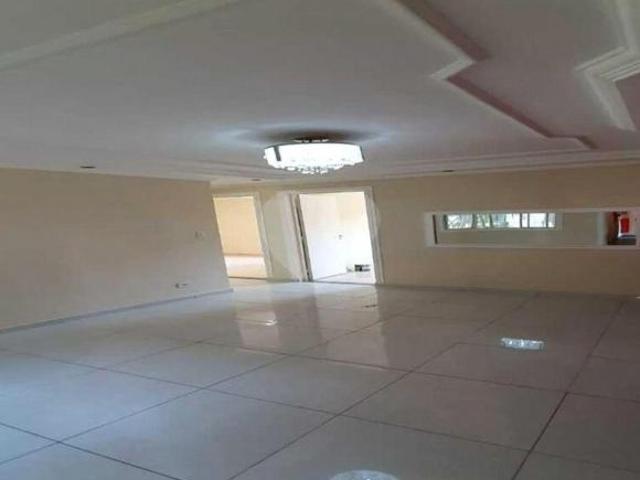 Apartamento com 2 dormitórios e ótima localização em Itaquera
