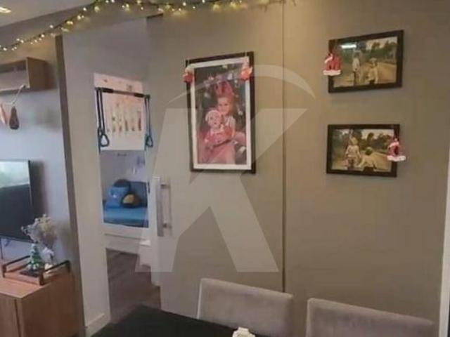 Apartamento com 2 dormitórios e cozinha planejada em Santana