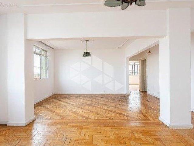 Apartamento com 2 dormitórios e dependência no Bairro São Geraldo em Porto Alegre!