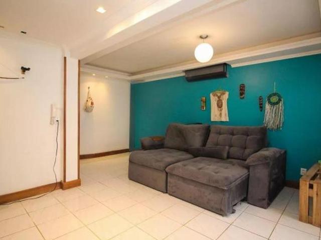 Apartamento com 2 dormitórios e jardim perto do Jardim Botânico