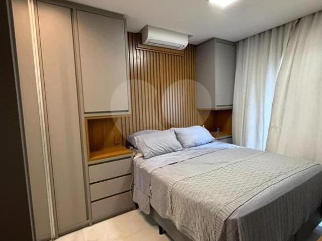 Apartamento com 2 dormitórios e porteira fechada