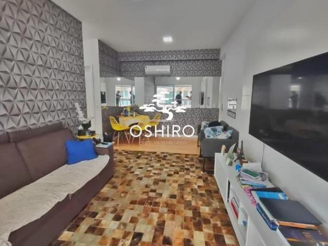 Apartamento com 2 dormitórios e Porteira Fechada à venda no Gonzaga em Santos