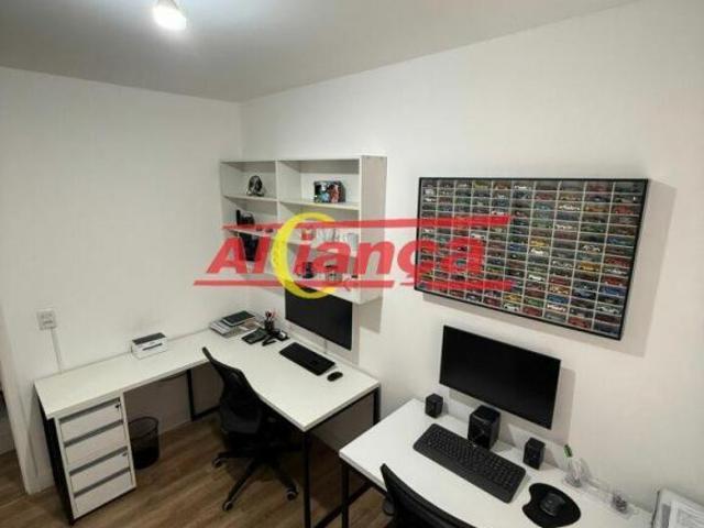 Apartamento com 2 dormitórios e vaga fixa no Jardim Silvestre em Guarulhos