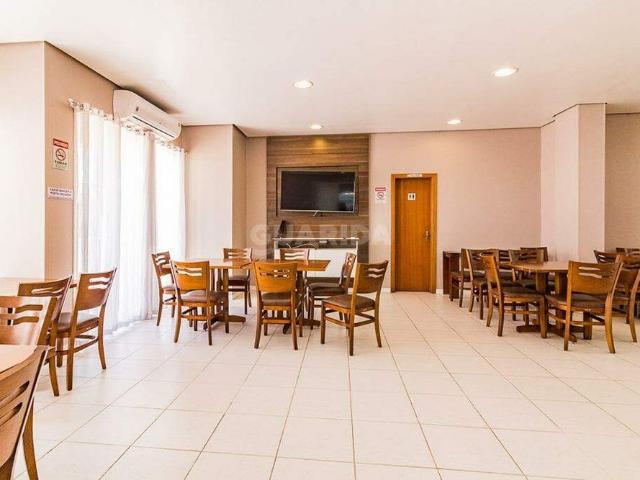 Apartamento com 2 dormitórios e 1 vaga de garagem, no bairro Partenon COD: 22412