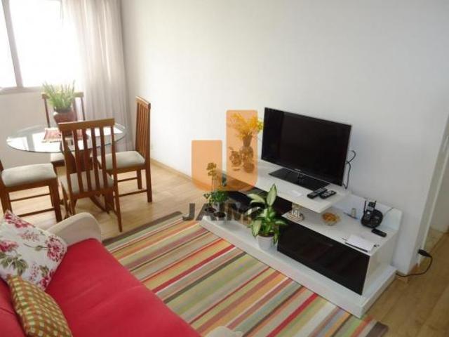 Apartamento com 2 dormitórios e 1 vaga em Moema