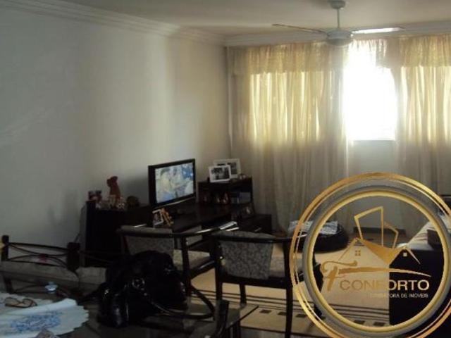 Apartamento com 2 dormitórios e 1 vaga na Vila Regente Feijó