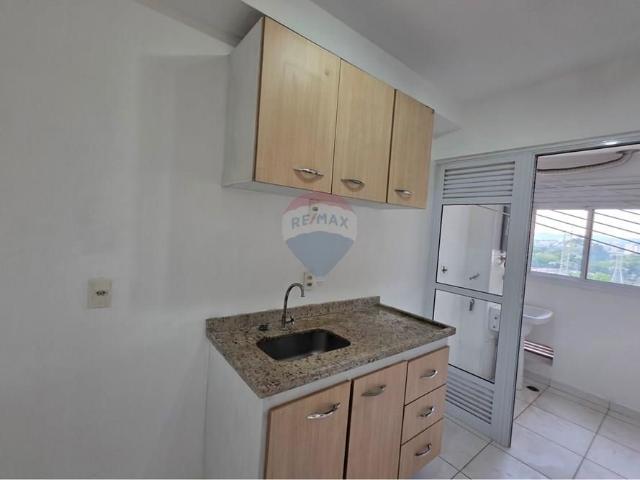 Apartamento com 2 dormitórios e 1 vaga na Barra Funda para locação