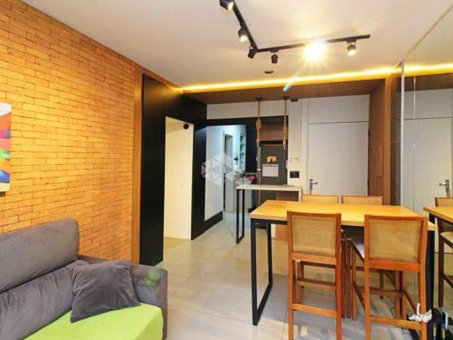 Apartamento com 2 dormitórios e 1 vaga no bairro Boa Vista