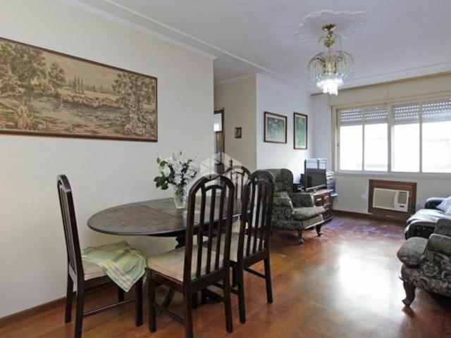 Apartamento com 2 dormitórios e 1 vaga no bairro Petrópolis