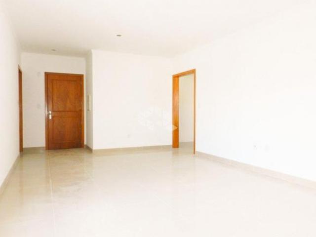 Apartamento com 2 dormitórios e 2 vagas, condomínio baixo, Jardim Botânico!