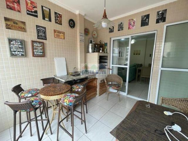 Apartamento com 2 dormitórios e 2 vagas de garagem
