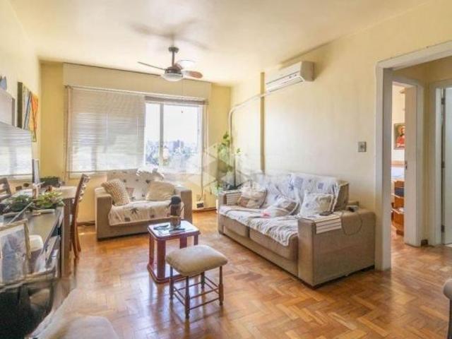 Apartamento com 2 Dormitórios e 76m² Privativos Amplo, Arejado e com Localizaç