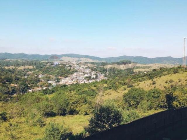 Apartamento com 2 dormitórios em Cabreúva/SP