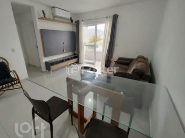 Apartamento com 2 dormitórios em Florianópolis