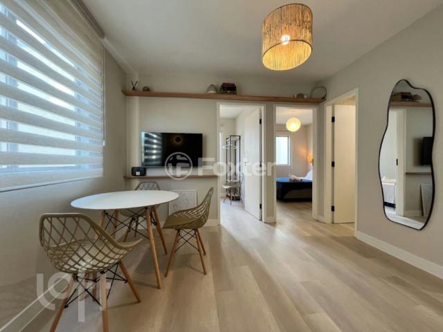 Apartamento com 2 dormitórios em Florianópolis