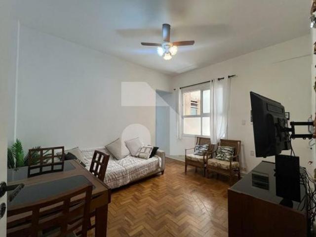 Apartamento com 2 dormitórios em Higienópolis