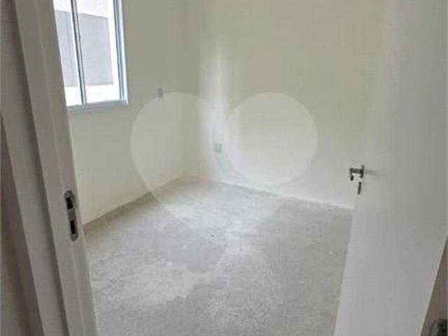 APARTAMENTO COM 2 DORMITÓRIOS EM LOCALIZAÇÃO NOBRE DE PIRITUBA