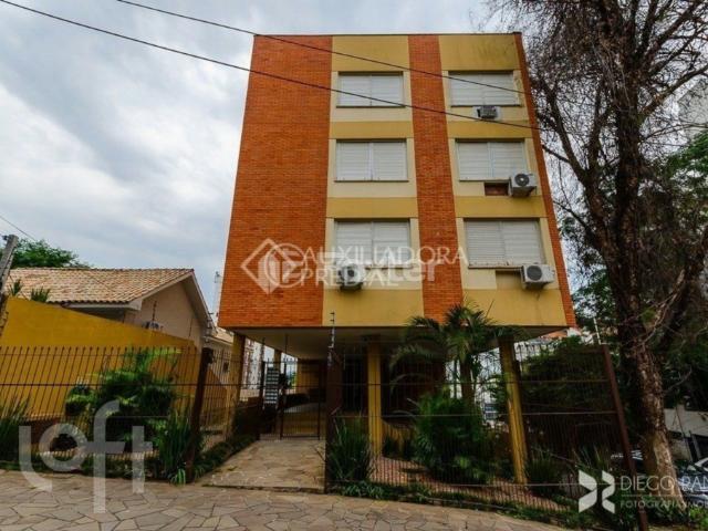 Apartamento com 2 dormitórios em Porto Alegre