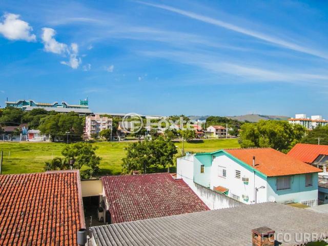 Apartamento com 2 dormitórios em Porto Alegre
