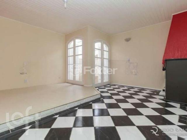 Apartamento com 2 dormitórios em Porto Alegre