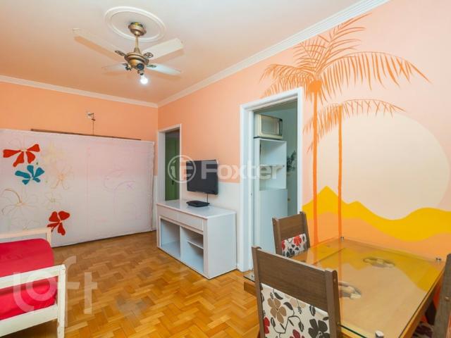 Apartamento com 2 dormitórios em Porto Alegre