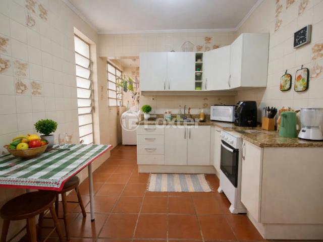 Apartamento com 2 dormitórios em Porto Alegre