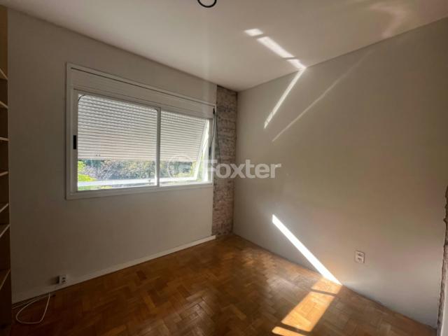 Apartamento com 2 dormitórios em Porto Alegre