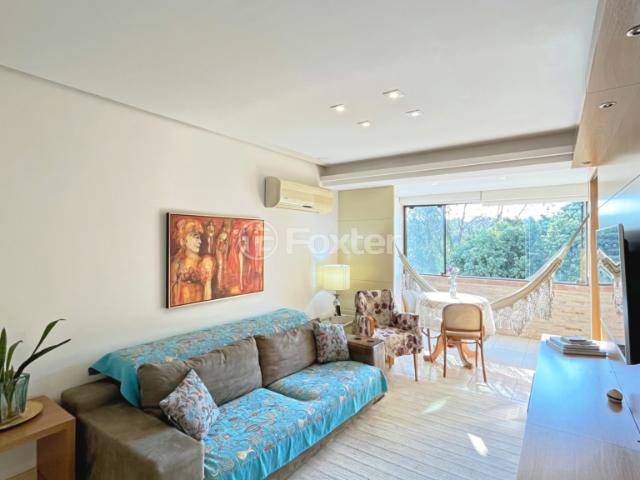 Apartamento com 2 dormitórios em Porto Alegre