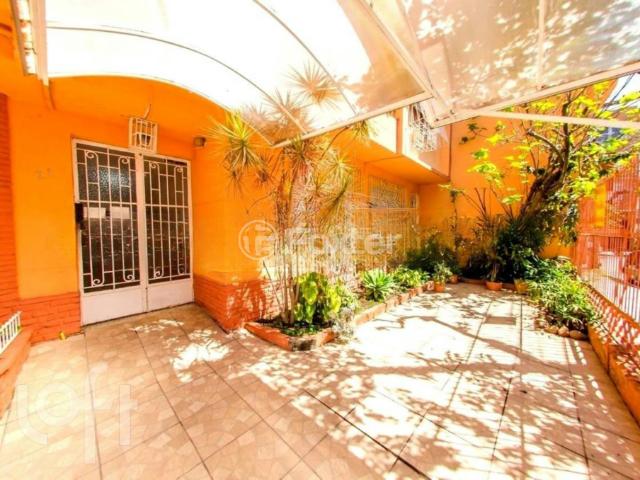 Apartamento com 2 dormitórios em Porto Alegre