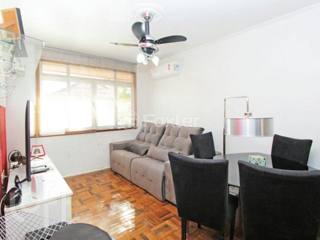 Apartamento com 2 dormitórios em Porto Alegre