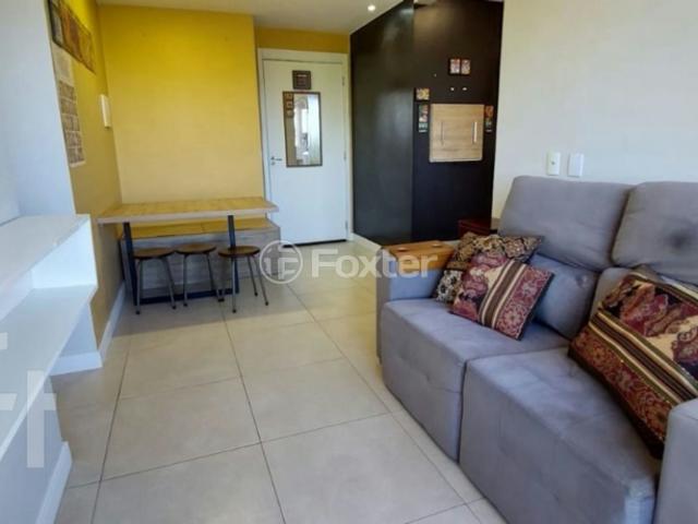 Apartamento com 2 dormitórios em Porto Alegre