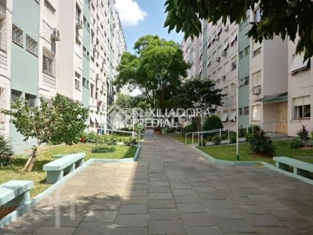 Apartamento com 2 dormitórios em Porto Alegre