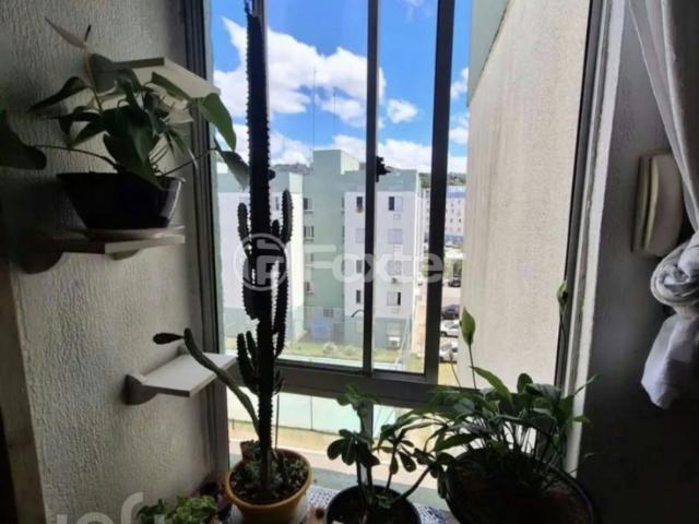 Apartamento com 2 dormitórios em Porto Alegre