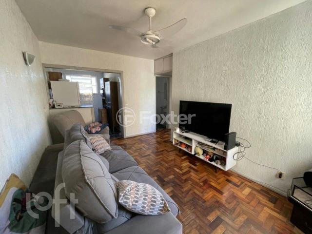 Apartamento com 2 dormitórios em Porto Alegre