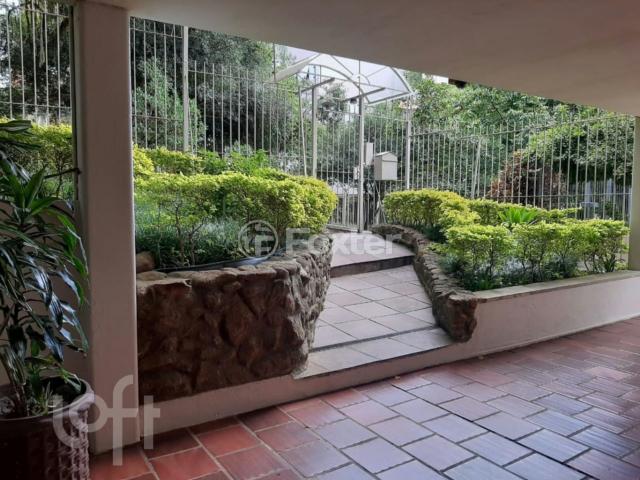 Apartamento com 2 dormitórios em Porto Alegre