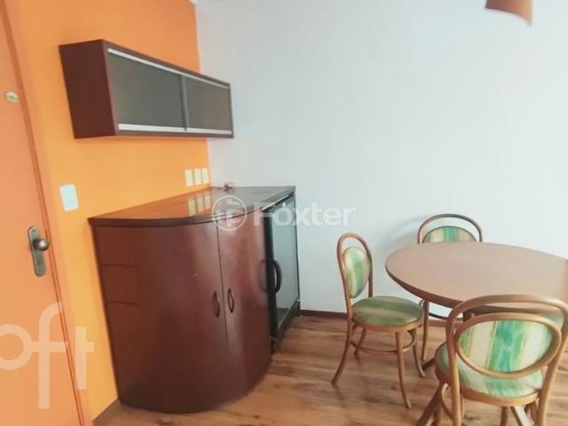 Apartamento com 2 dormitórios em Porto Alegre