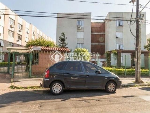 Apartamento com 2 dormitórios em Porto Alegre