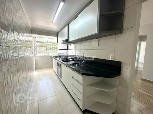 Apartamento com 2 dormitórios em Porto Alegre