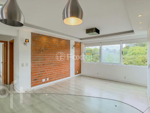Apartamento com 2 dormitórios em Porto Alegre