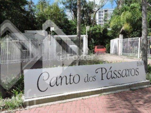 Apartamento com 2 dormitórios em Porto Alegre