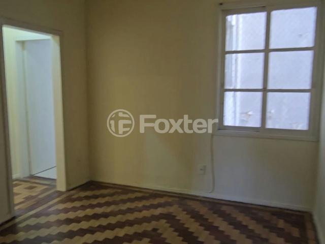 Apartamento com 2 dormitórios em Porto Alegre