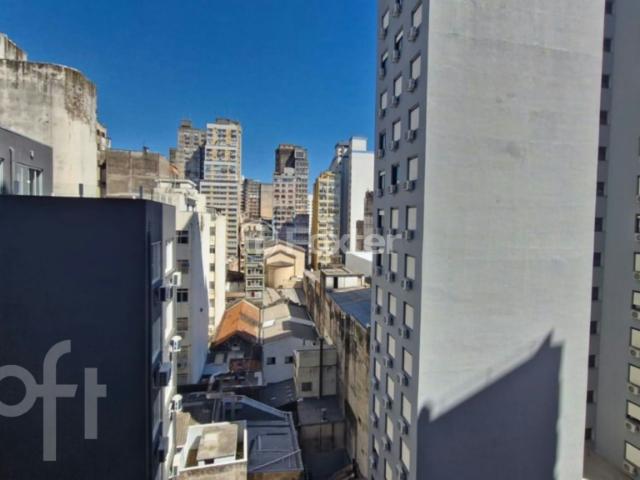 Apartamento com 2 dormitórios em Porto Alegre