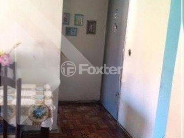 Apartamento com 2 dormitórios em Porto Alegre