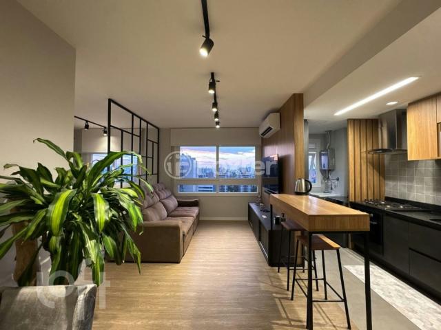 Apartamento com 2 dormitórios em Porto Alegre