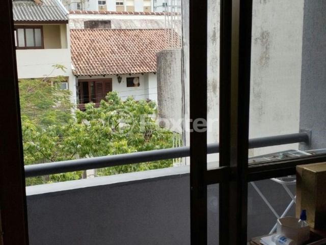Apartamento com 2 dormitórios em Porto Alegre
