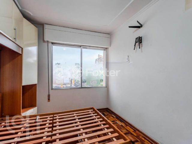 Apartamento com 2 dormitórios em Porto Alegre