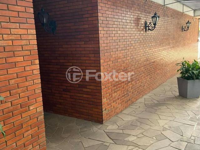 Apartamento com 2 dormitórios em Porto Alegre