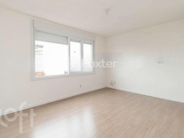 Apartamento com 2 dormitórios em Porto Alegre