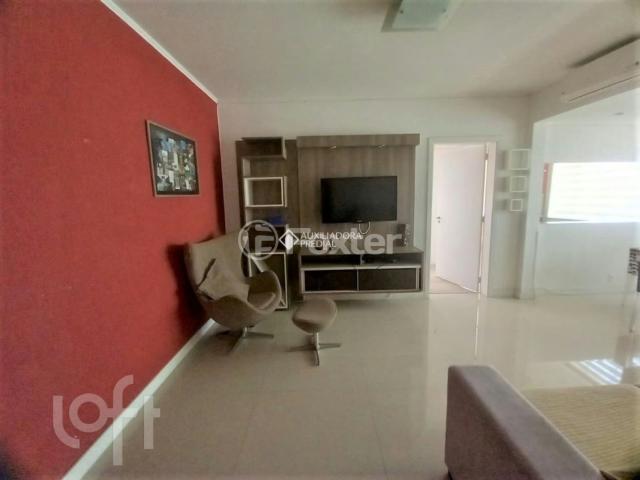 Apartamento com 2 dormitórios em Porto Alegre