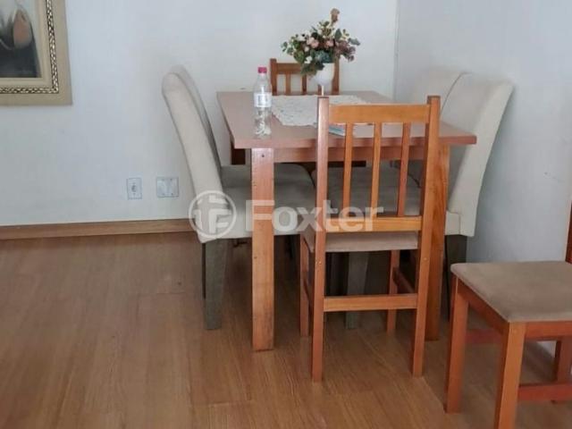 Apartamento com 2 dormitórios em Porto Alegre